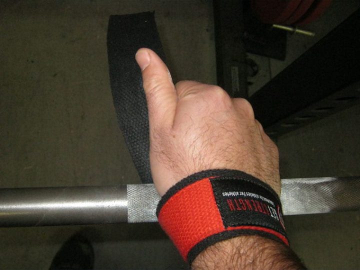 How to use Lifting Straps - Strength Training Programs for Beginners to ...